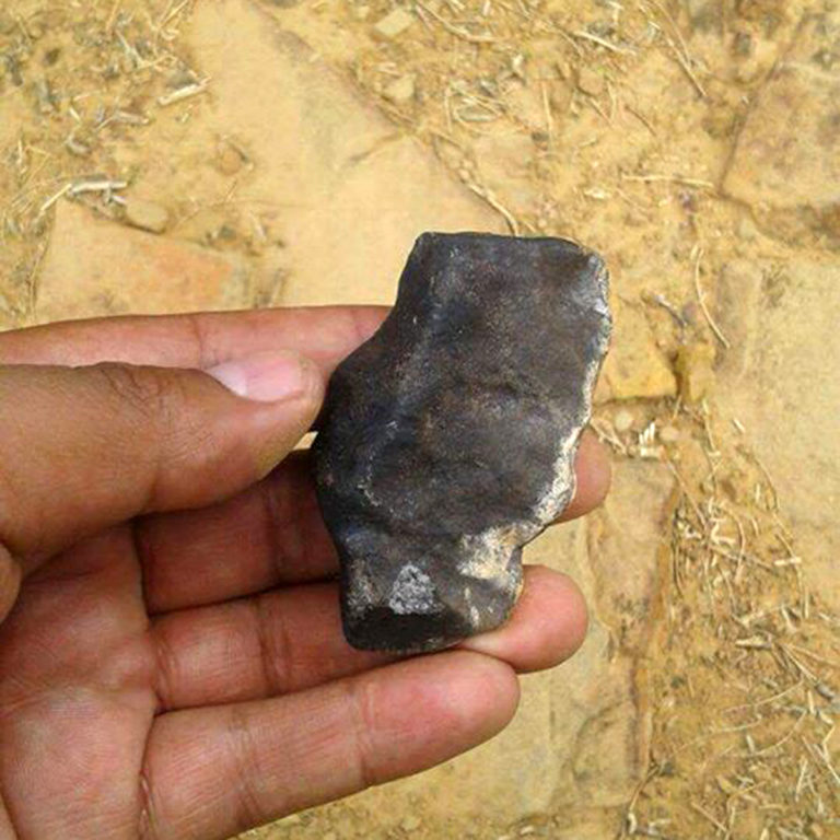 AIQUILE – meteorite fall (H5, S3, W0) in Tabla Mayu (Chago K’asa ...